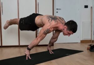 Top 10 planche variations - Calisthenics world